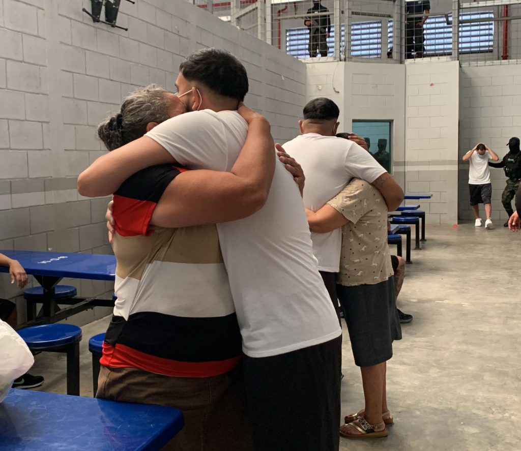 Reanudan visitas en las cárceles de máxima seguridad en Honduras