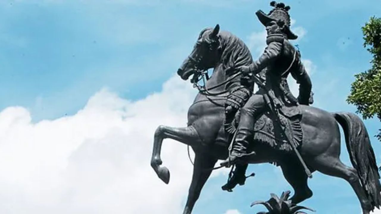 'Alta es la noche y Morazán vigila': un homenaje al líder hondureño ...