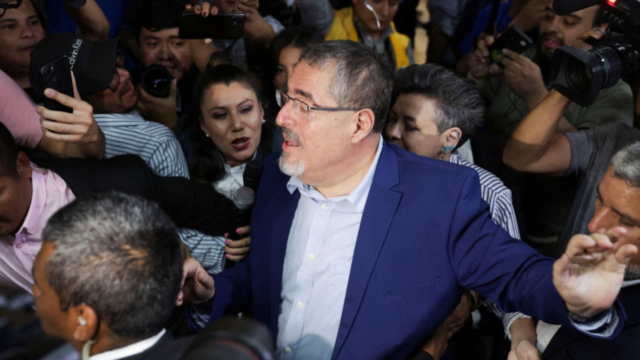 Bernardo Arévalo de León es el nuevo presidente de Guatemala