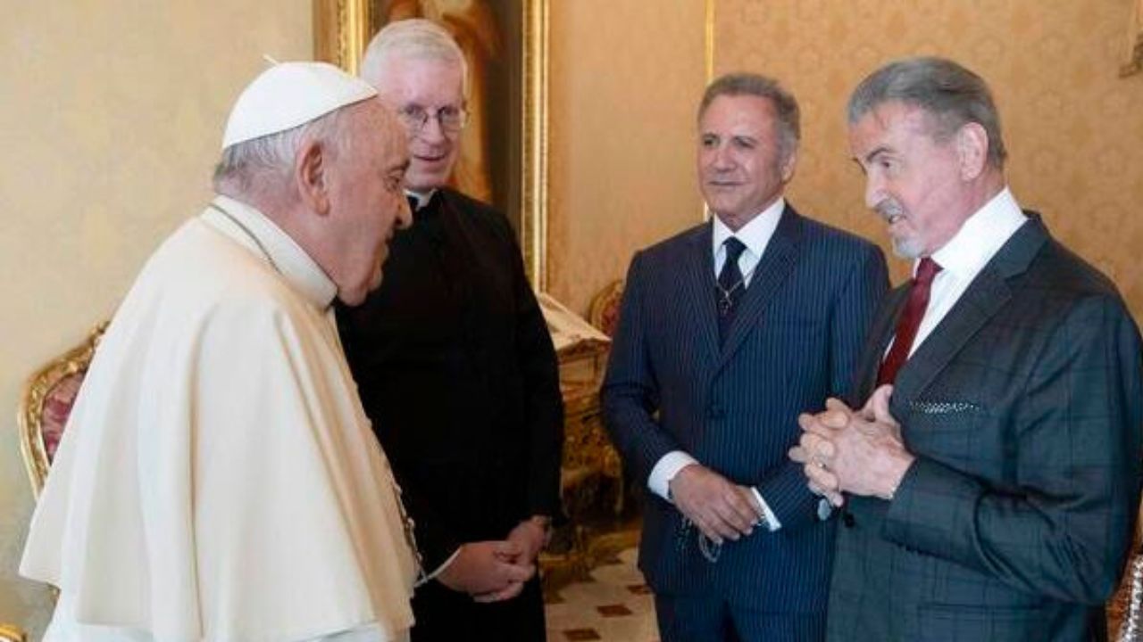 El papa recibe en el Vaticano a Sylvester Stallone: 'Hemos crecido con ...