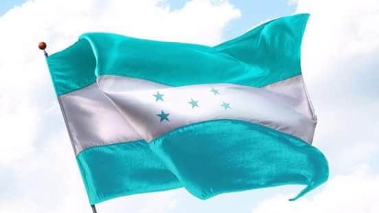 Significado de la bandera de Honduras, un símbolo de identidad y orgullo
