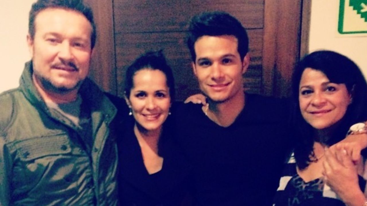 Familia de Arturo Peniche ¿cómo está conformada?