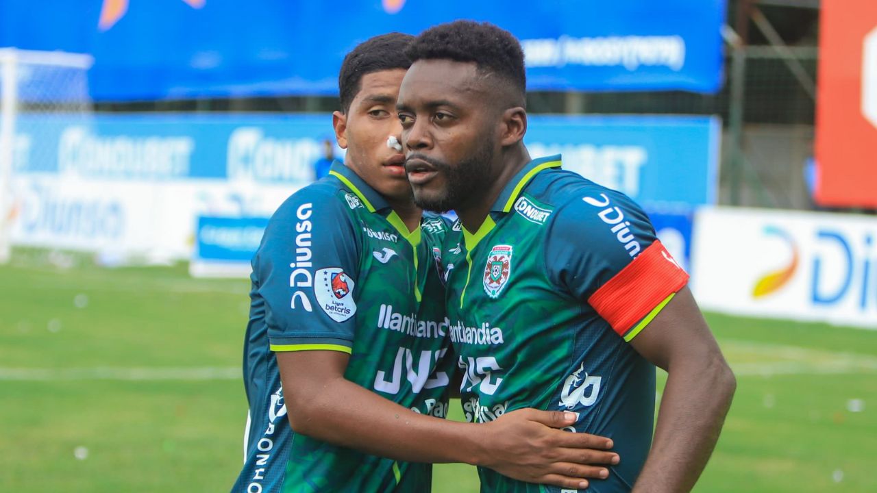 Marathón golea 3-0 a Lobos UPNFM y es el segundo semifinalista