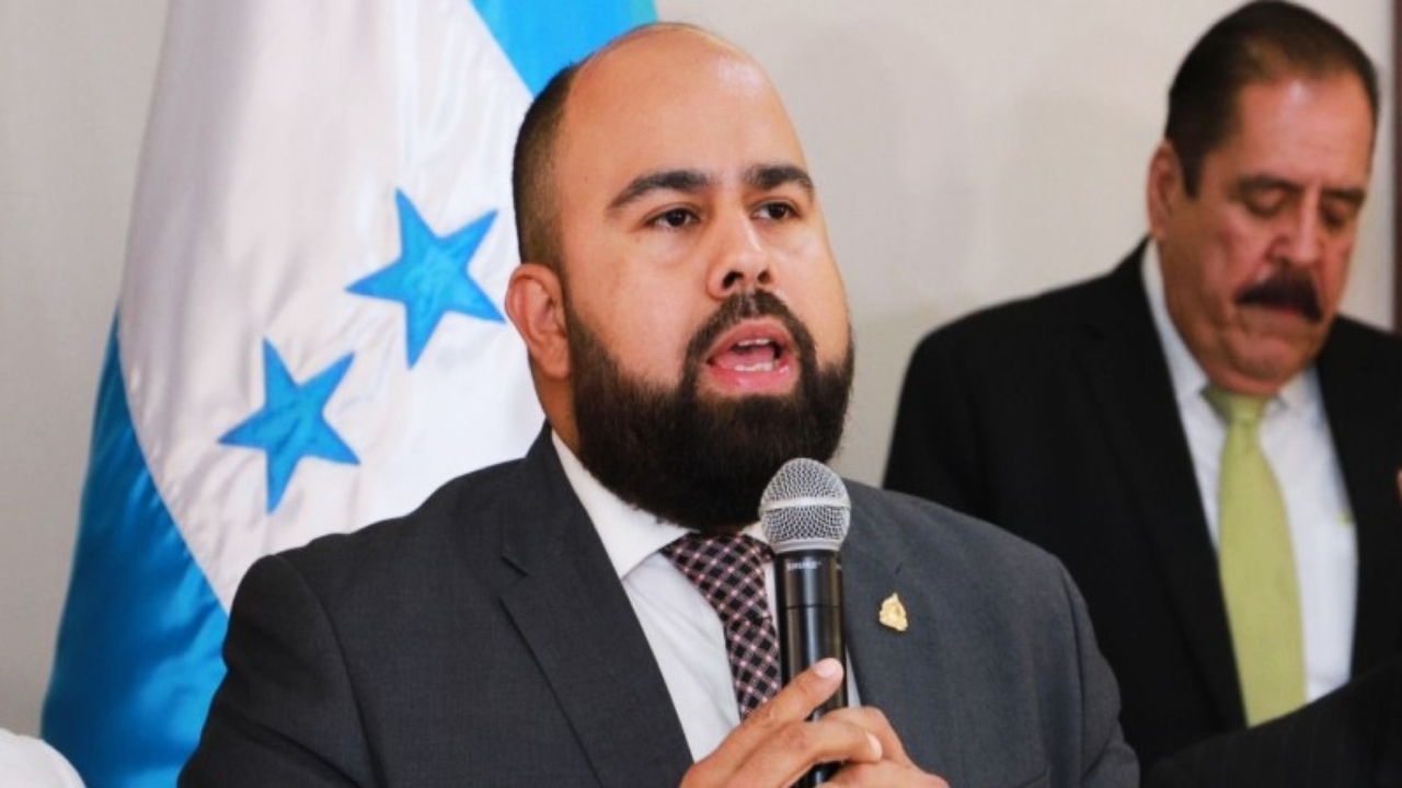 Rafael Sarmiento reconoce que Jorge Cálix 'es el presidente por ley del CN'