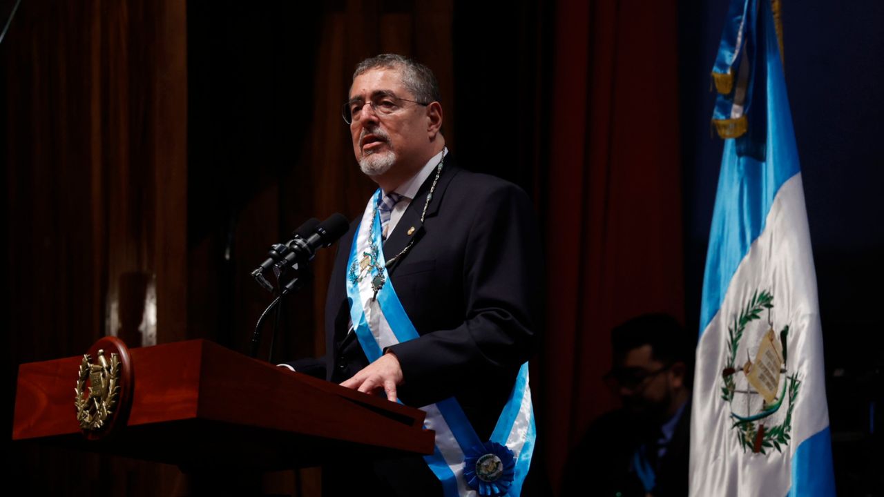 El presidente de Guatemala, Bernardo Arévalo, finalmente fue investido