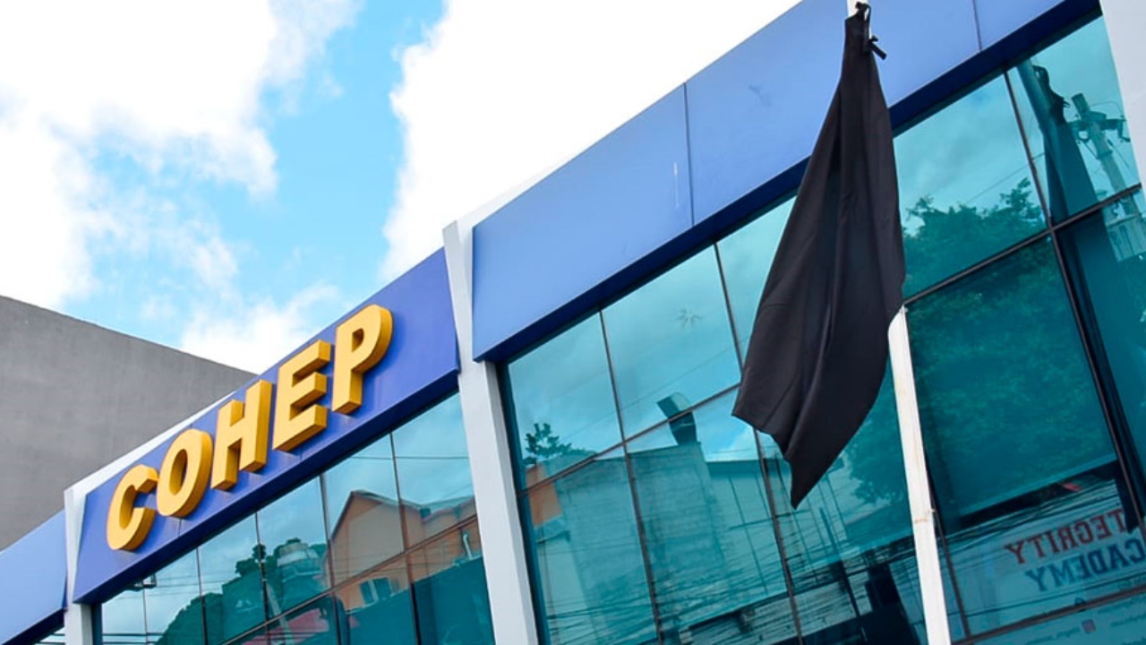 Cohep iza bandera negra en sus instalaciones en señal de 'duelo por la ...