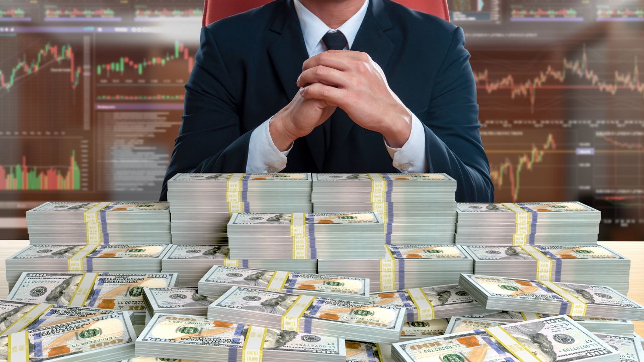 Cómo ser millonario con solo cinco hábitos, según Harvard