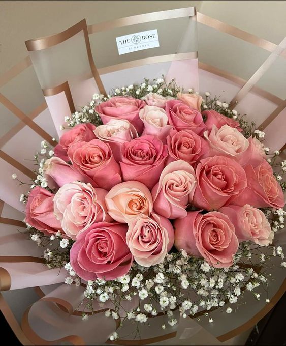 ¿Cuándo se regalan las 20 rosas en abril?, origen y significado de está ...
