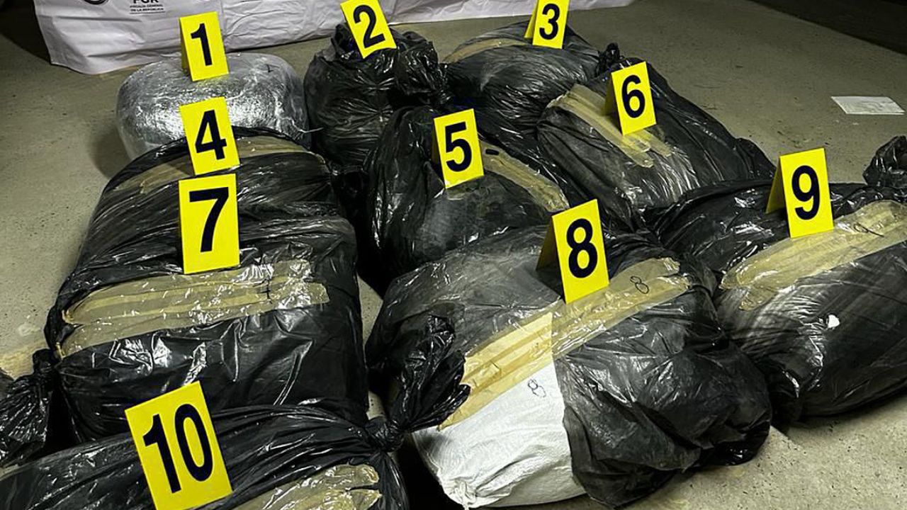 Desmantelan laboratorio de metanfetaminas en México