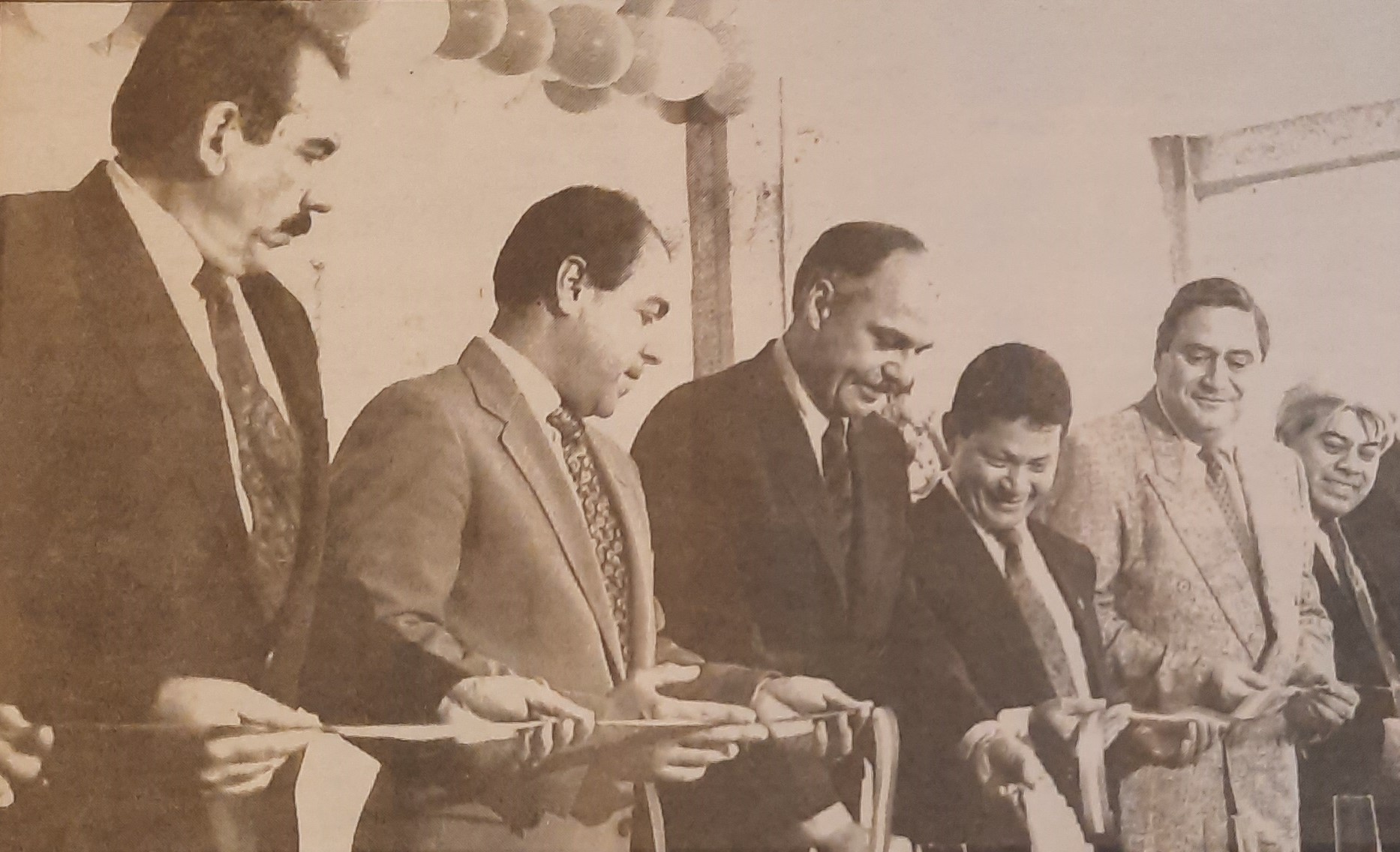 Armando Bukele Kattán: Quién fue y cómo consiguió su fortuna del padre ...