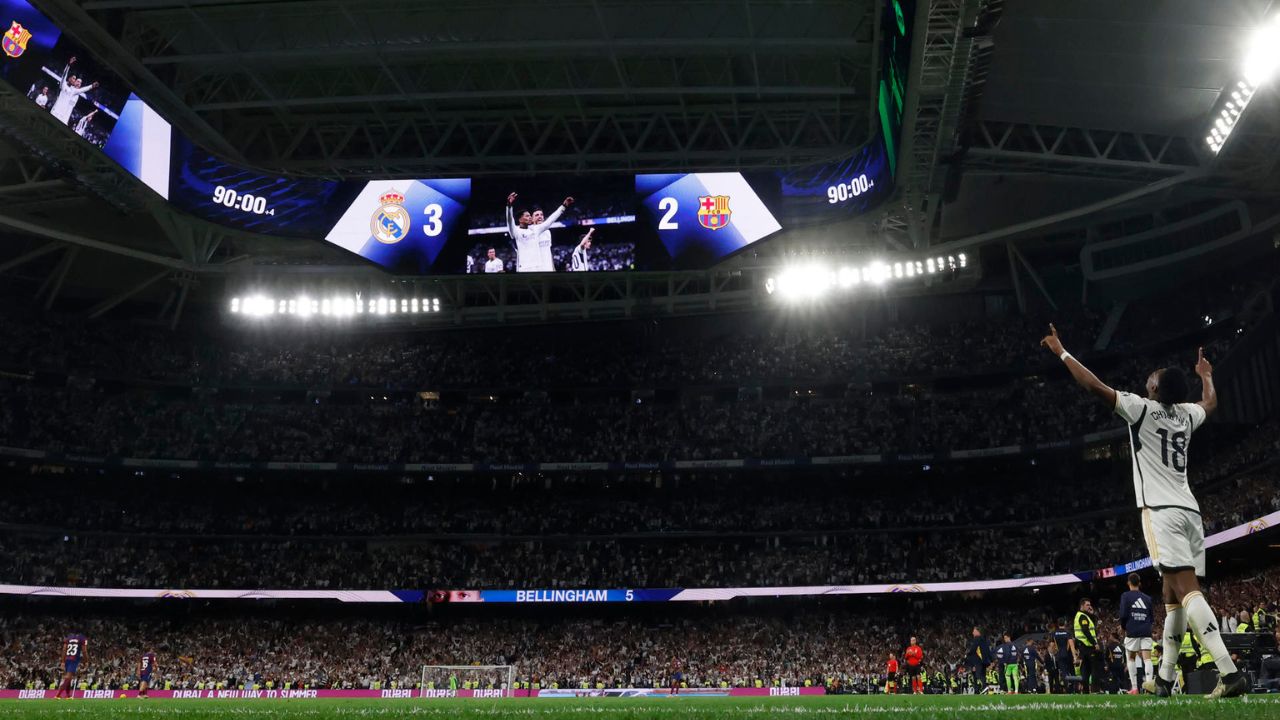 Con polémica, Bellingham da jaque en el clásico Real Madrid vs. Barcelona