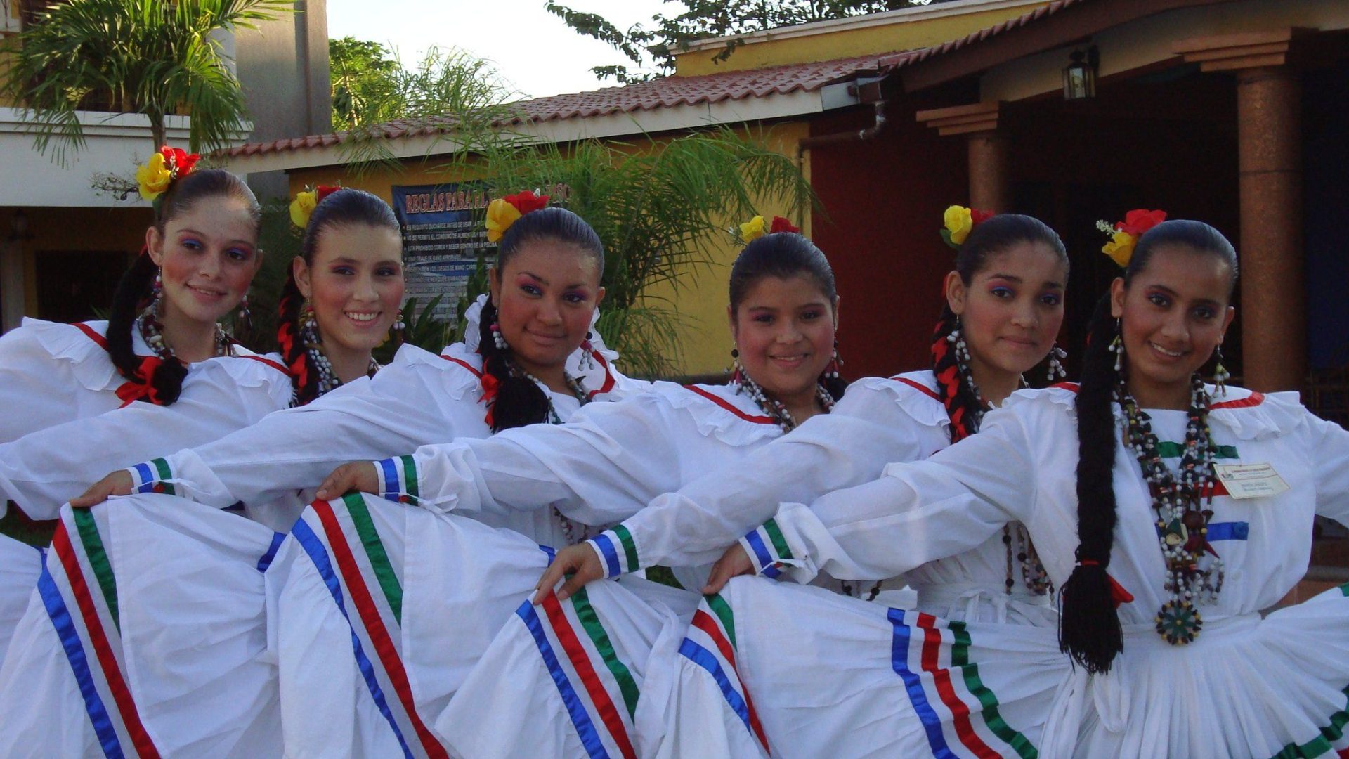 Vestidos típicos de Honduras: ¿Por qué se utilizan y por qué tienen ...