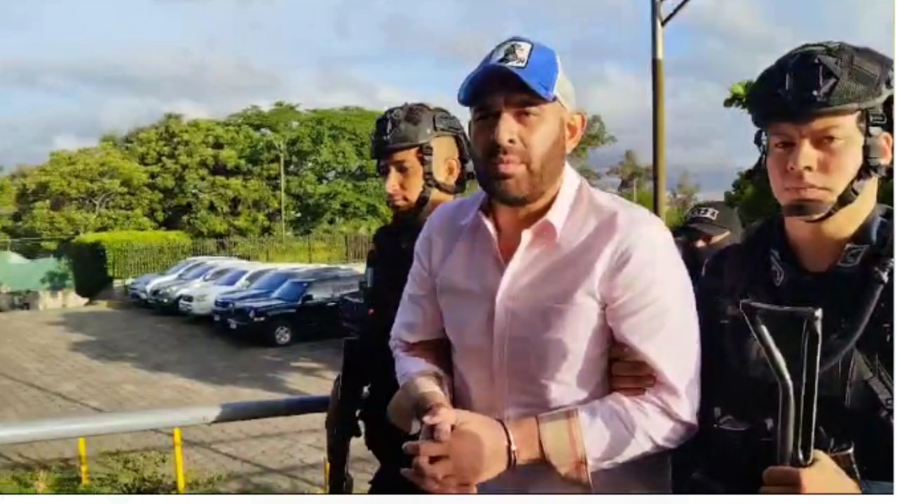 Extraditable Mario 'Cubeta' Cálix llega a audiencia de presentación de ...