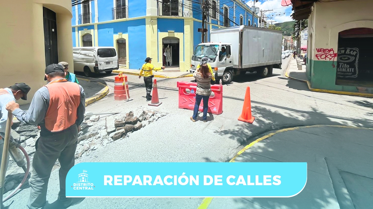 AMDC repara hundimiento de calle en la avenida Cristóbal Colón del ...