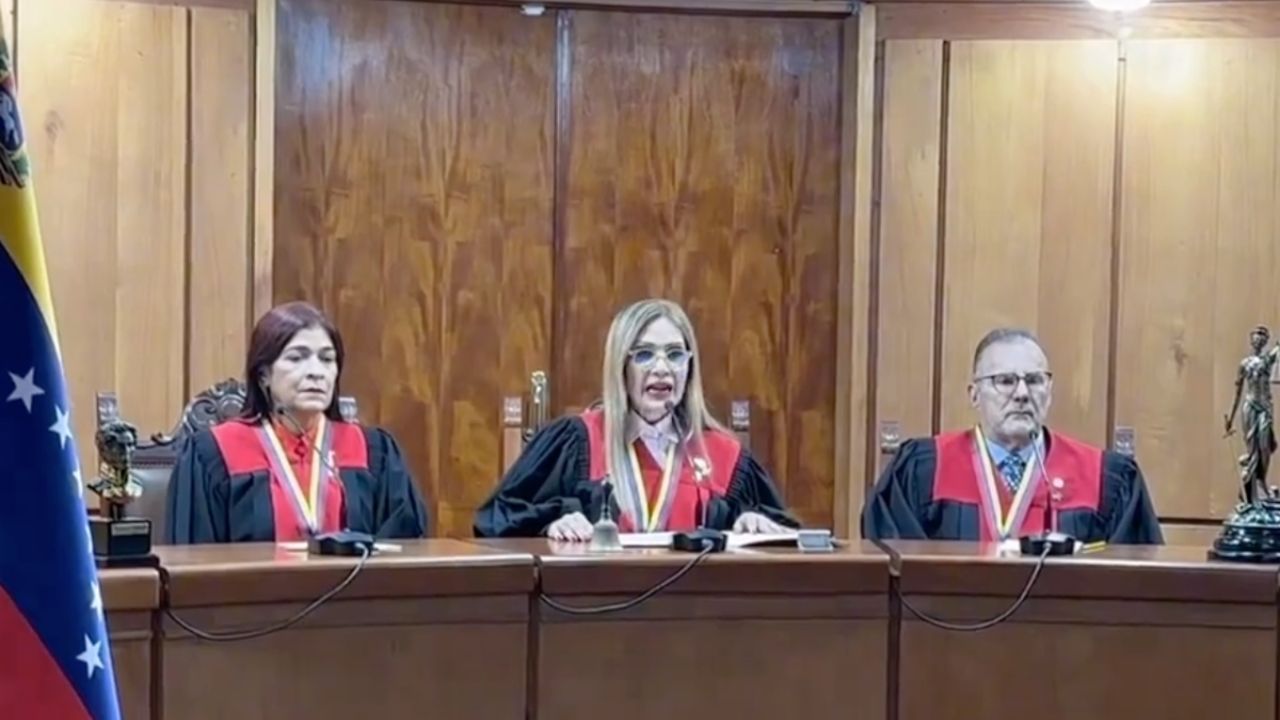 El Supremo venezolano cita a los 10 excandidatos para revisión del resultado de elecciones