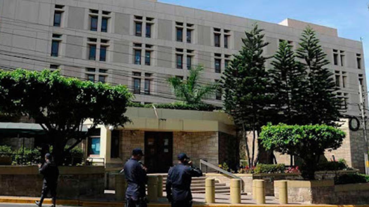 Embajada de Estados Unidos aclara que continuará operando en Honduras