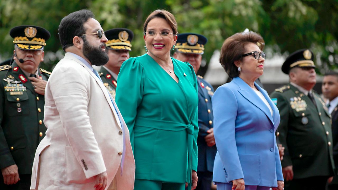 ¡Elegante como siempre! Así lució la presidenta Xiomara Castro durante ...