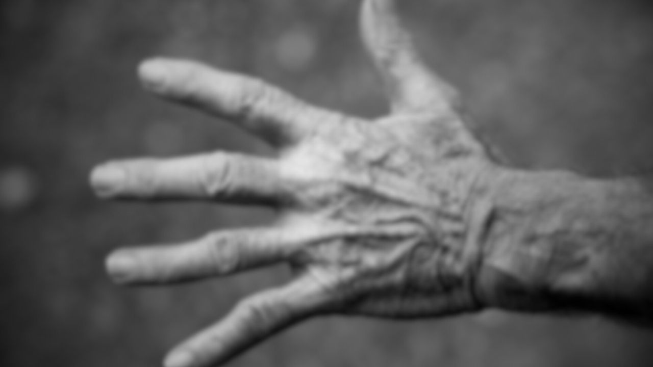 ¿Dónde y cómo ver el castigo de abuelo video?, ¿enlace a forogore?