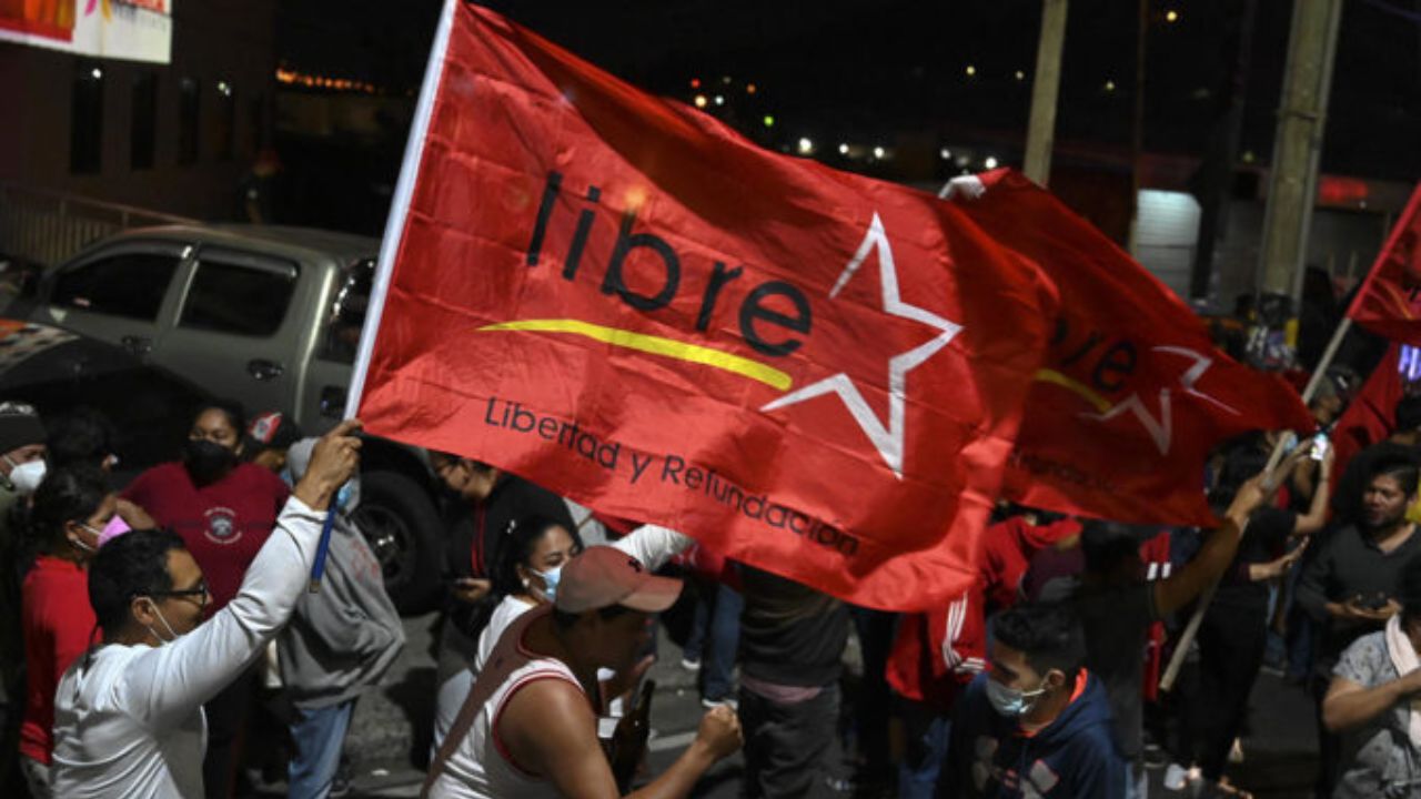 Analistas señalan las claves para que Libre salga o continúe en el poder