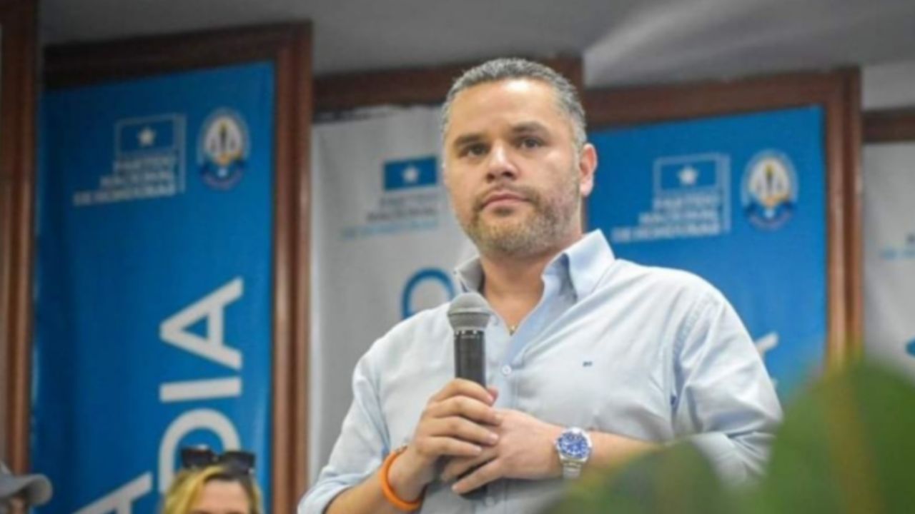 David Chávez niega haber negociado recurso de amparo y se prepara para ...