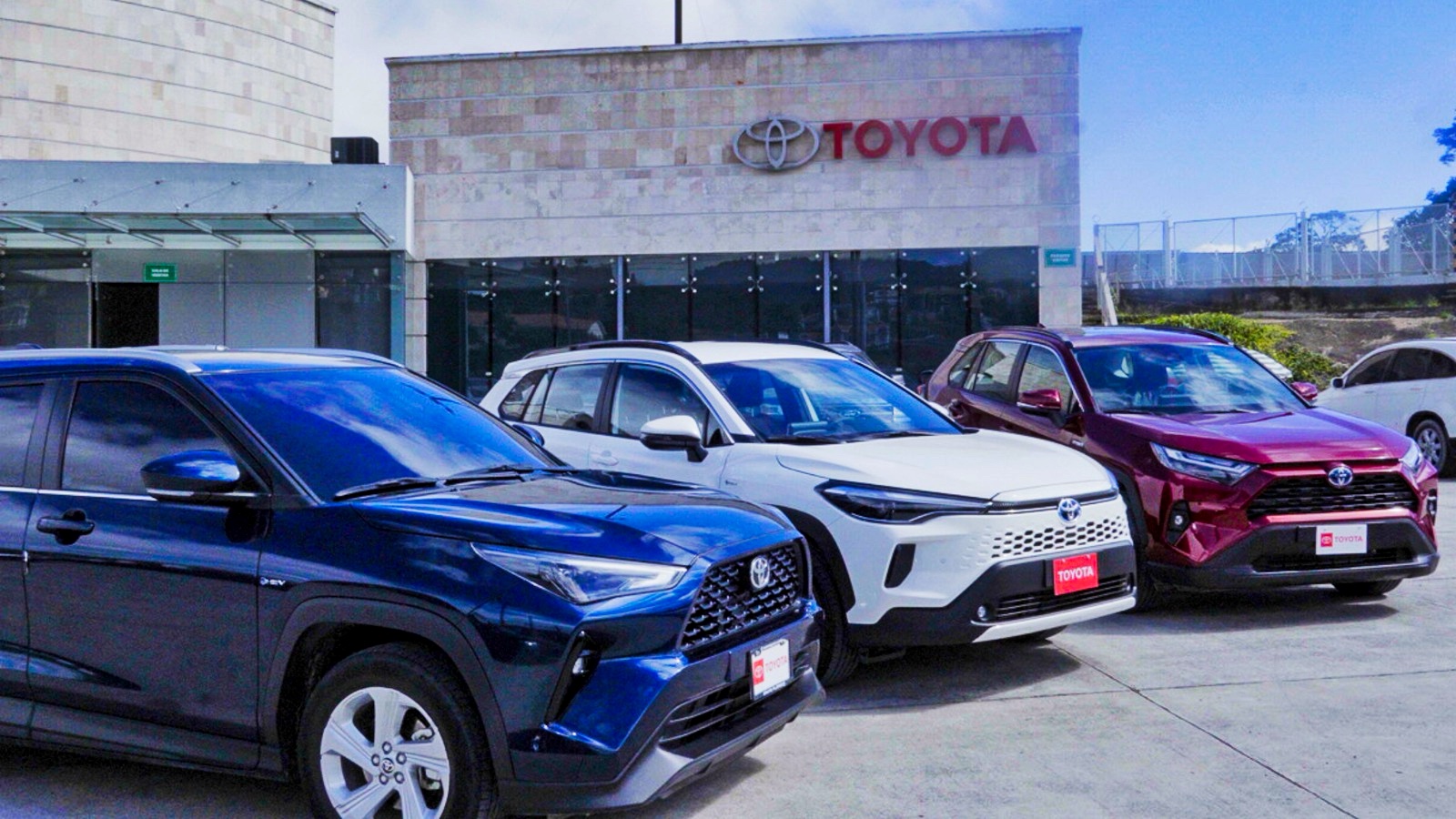 Descubre la revolución Híbrida de Toyota: eficiencia, tecnología y diseño