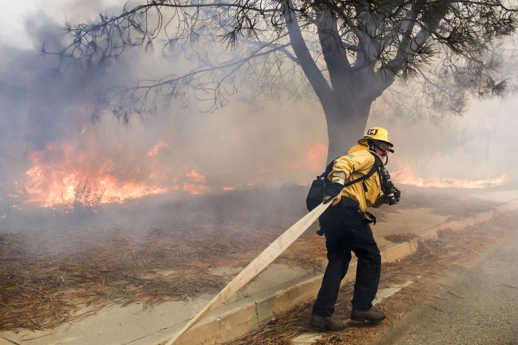 FOTOS: Incendio en California se propaga sin control