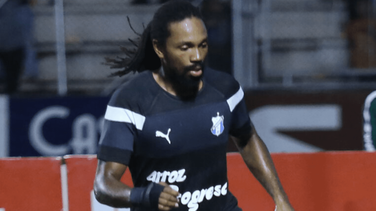 Roy Smith dice lo que más lo marcó al jugar en Honduras y la respuesta ...