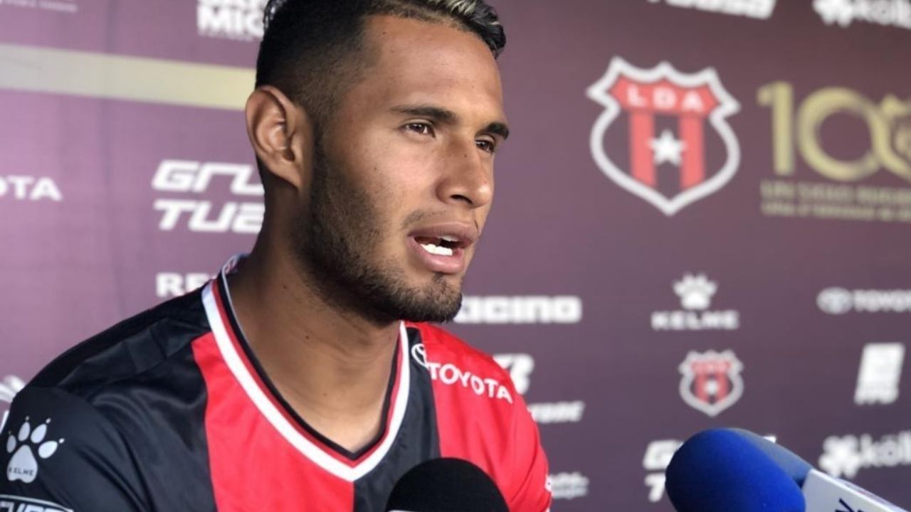 Alex López confiesa lo que desea lograr antes de salir del Alajuela