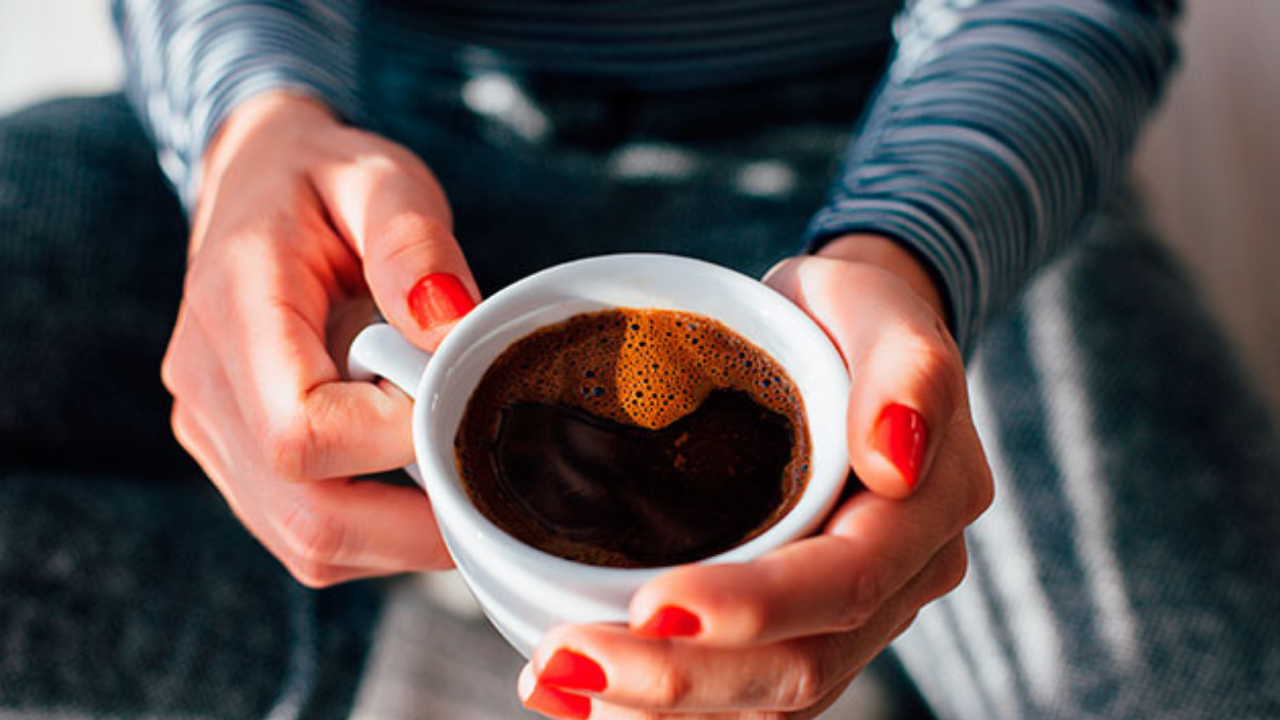 ¿Cuál es la hora ideal para tomar café? Esto revela estudio