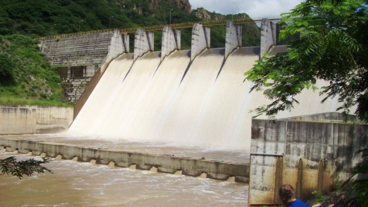Frente a Frente: Honduras y su economía necesitan la construcción de ...