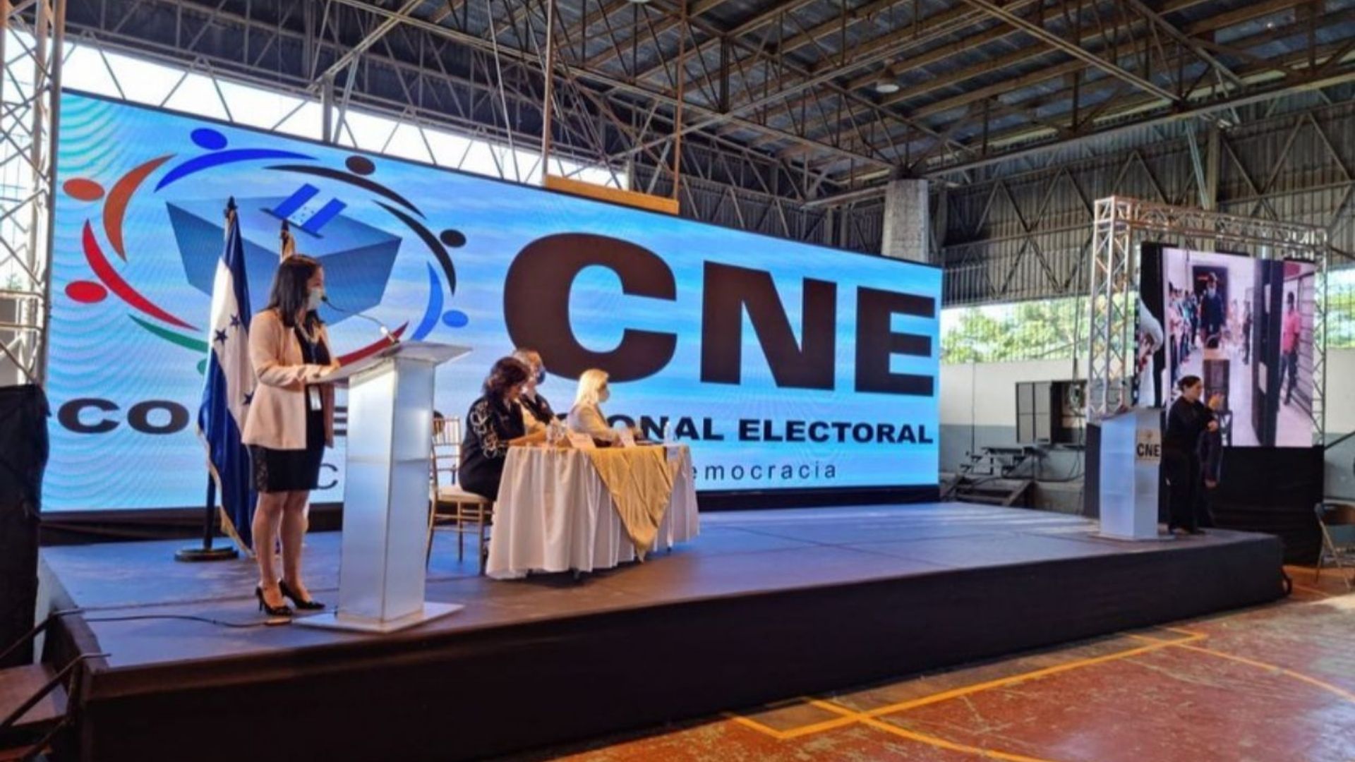 ¡Inicia la votación! CNE da banderillazo para que 5.1 millones de hondureños acudan a ejercer el ...