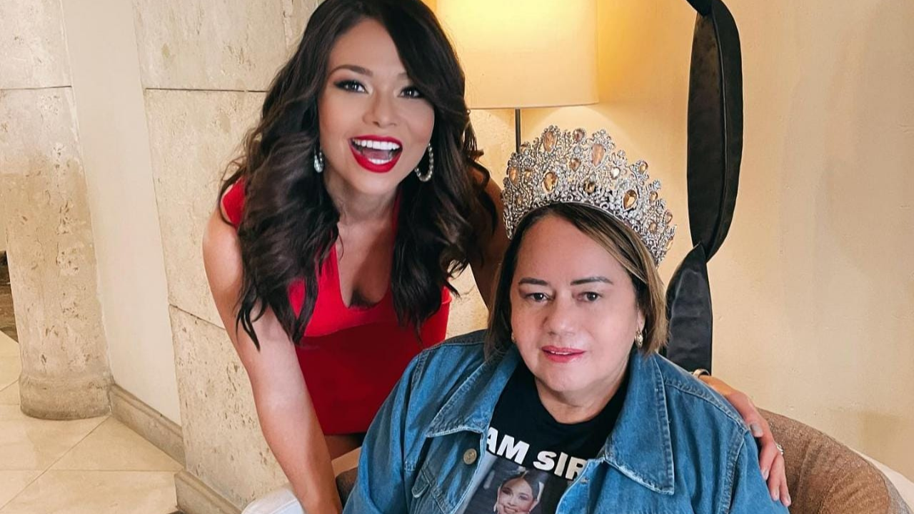 El emotivo momento en que Sirey Morán comparte su corona de NBL con las ...