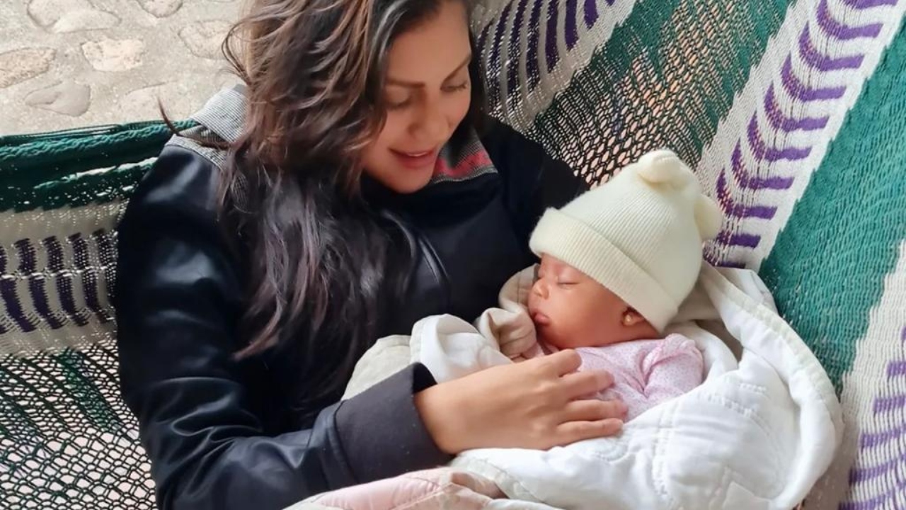 ¡Como ha crecido! Francis Espinal enternece las redes con fotografías junto a su bebé