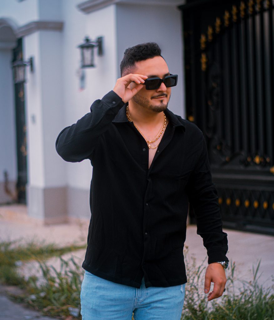 Kevin Ferrer y Supremo estrenan su primer sencillo 'Advertencia'