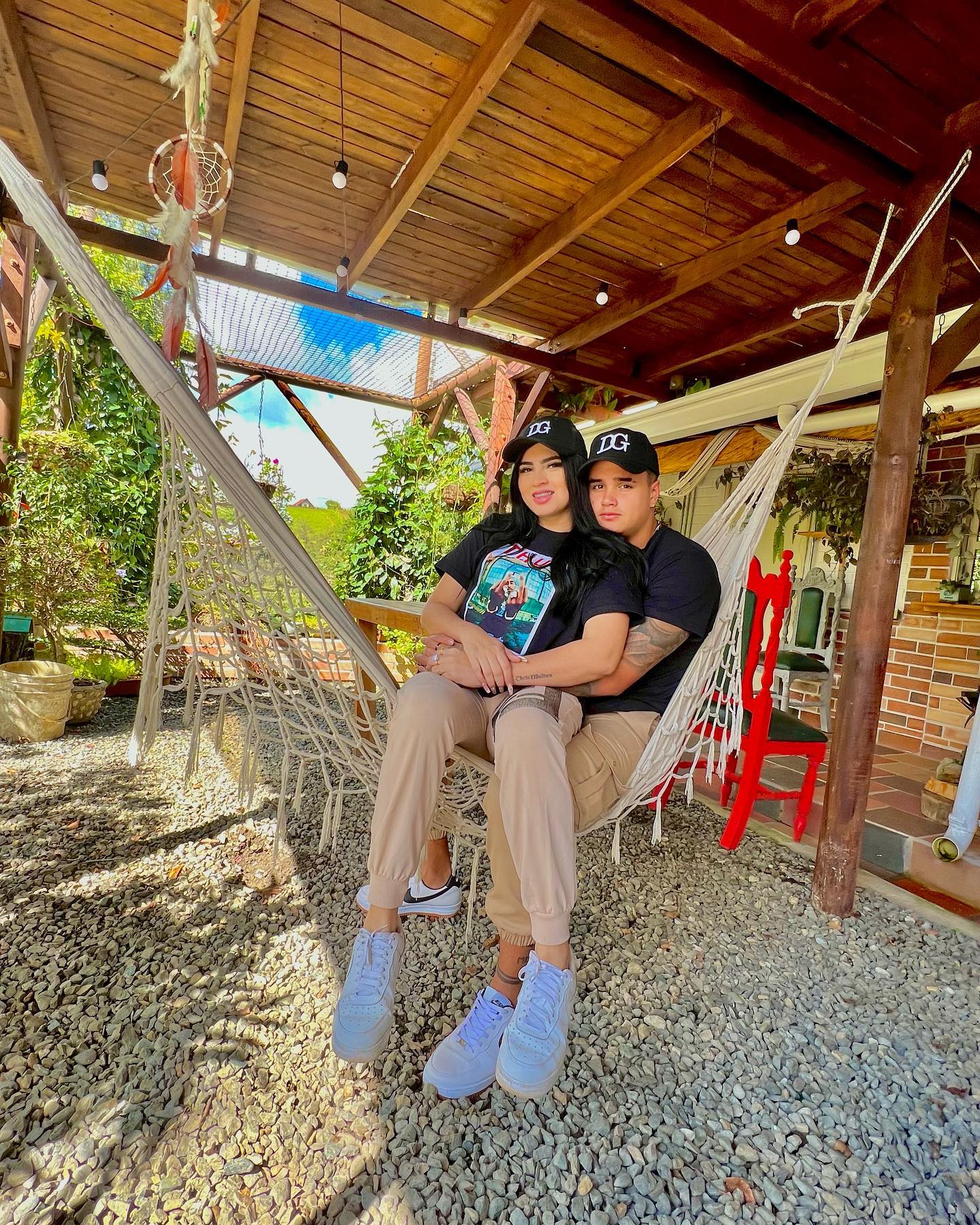 Roxanna Somoza revela estar molesta con su novio por supuesta infidelidad con otro hombre