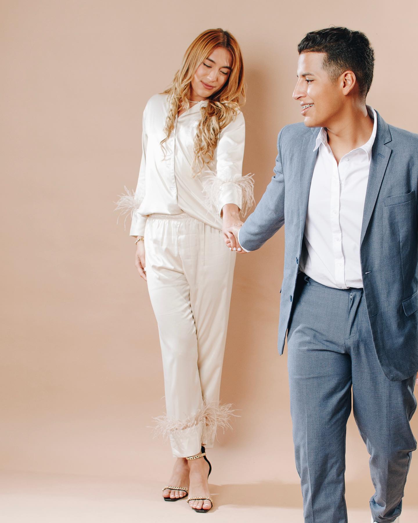 ‘La Bicha Catracha’ y su novio Daniel López comparten tiernas sesión de fotos