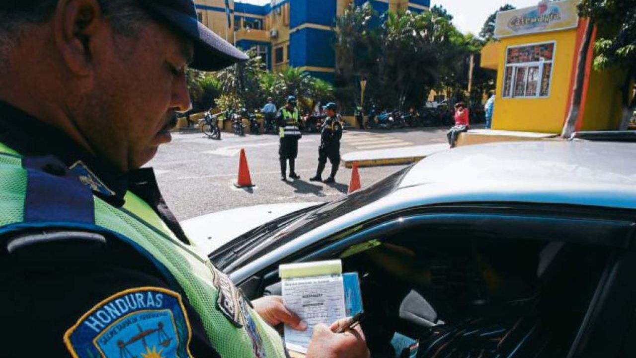 ¿Me pueden quitar la licencia? Estas son las faltas de tránsito que más ...