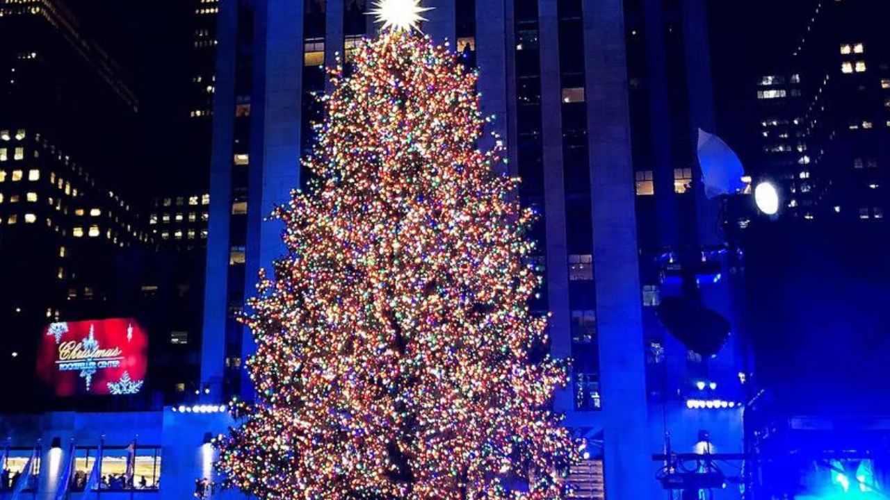 Llega a Nueva York el árbol de Navidad del Rockefeller Center y marca ...