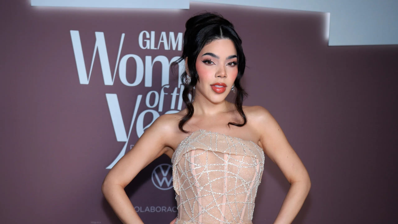 ¡Kenia Os pasa por el quirófano! La cantante se realiza una cirugía estética que anhelaba desde ...