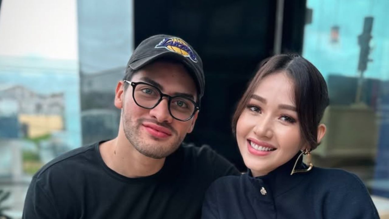 Captan muy enamorados a Jennifer Aplícano y a Miguel Marichal