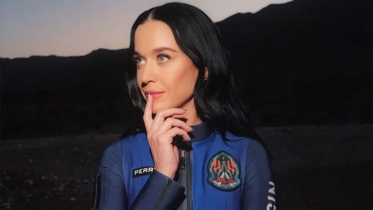 Esto fue lo que hizo Katy Perry al llegar a la tierra luego de su viaje espacial