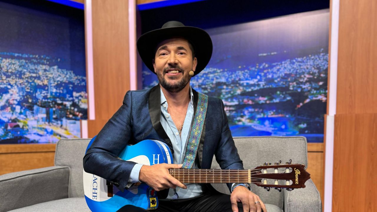 Polache destapa su lado más personal en El Cinco de Noche