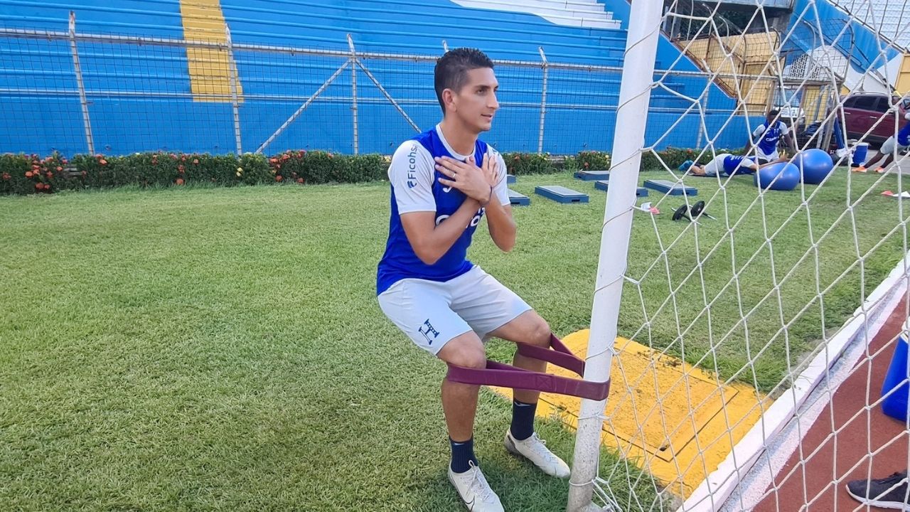 Johnny Leverón explica el motivo por el cual fue llamado nuevamente a ...