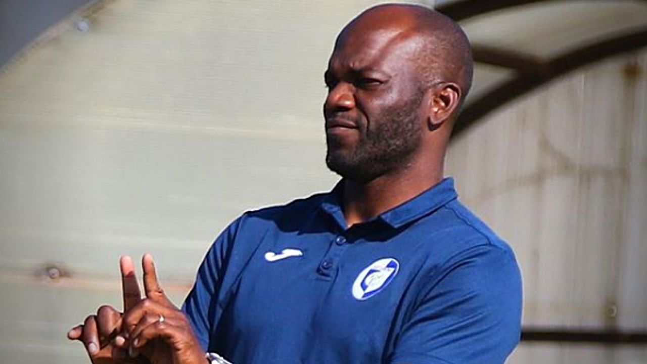 David Suazo ratificado como entrenador del Carbonia Calcio y firma ...