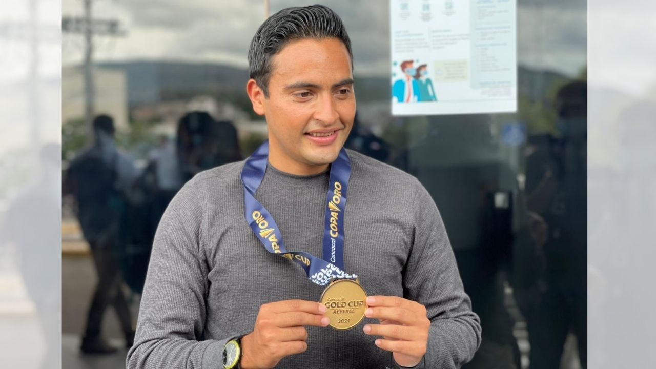 Saíd Martínez explica por qué no sancionó penal para México en la final ...