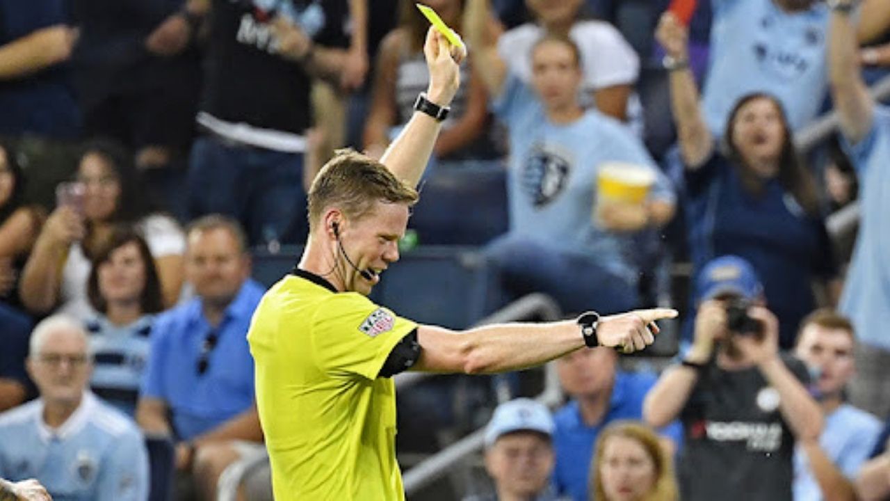 Árbitro canadiense elegido para el partido de Honduras contra Panamá en ...