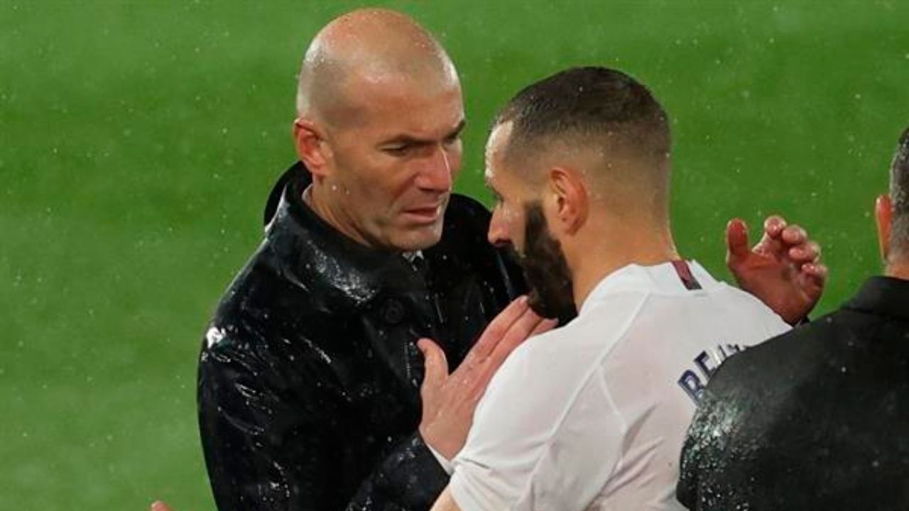 Zidane: 'Benzema es un jugador increíble y merece el Balón de Oro'
