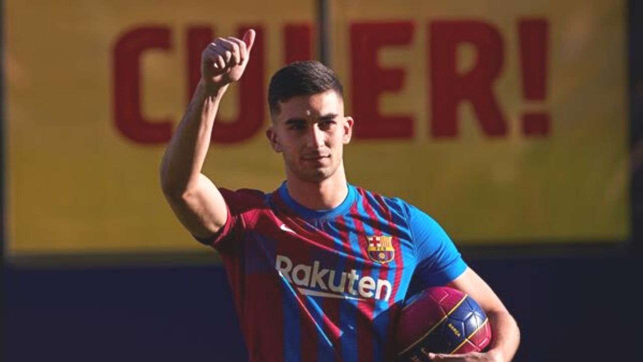 Ferrán Torres, delantero español, presentado como nuevo jugador del FC ...