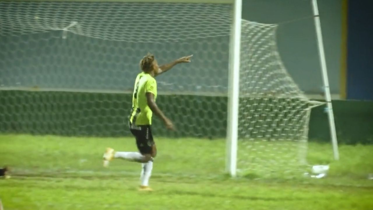 Georgie Welcome anota doblete con su equipo y lo acerca a la primera ...