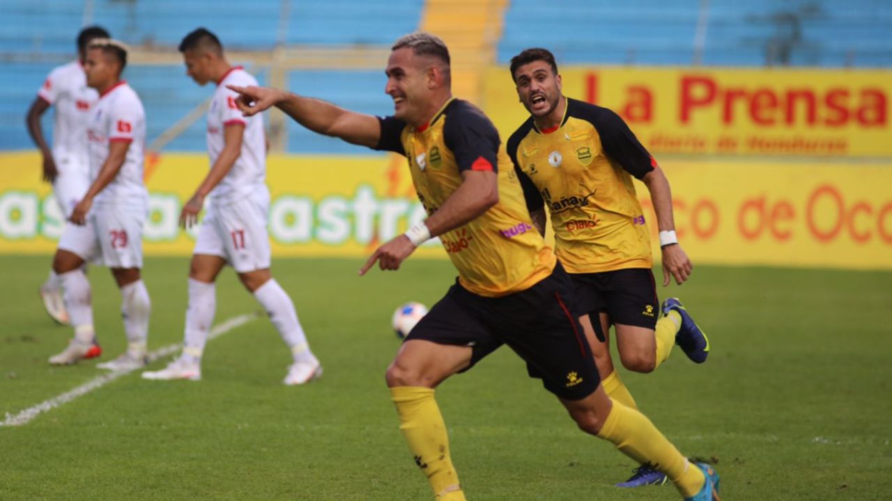 Omar Rosas ya tendría nuevo equipo tras su salida del Real España